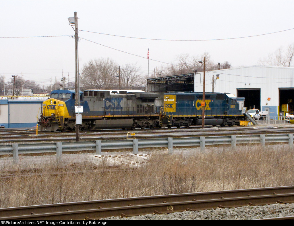 CSX 347 and 8817